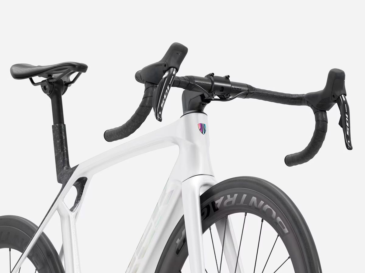 MADONE SL 6 Gen 8 Rennvelo / crystal white / XS